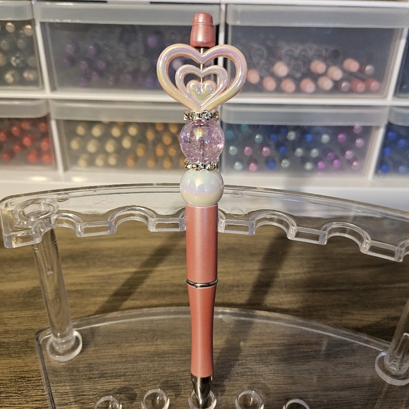 Azules Crafty Adventures | Office | Nwt Iridescent Heart Beaded And ...